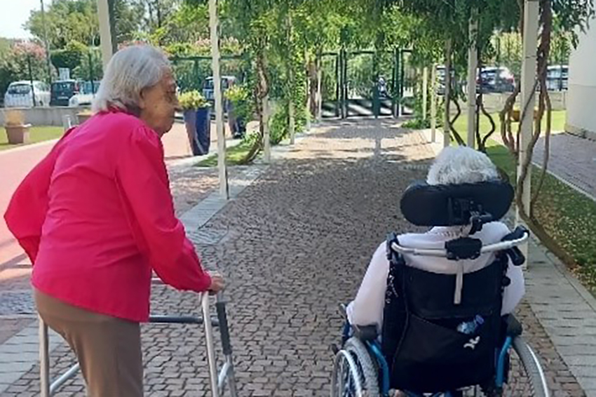 Giornata dell'Amicizia: la storia di Diana e Rita, 95 e 101 anni ...